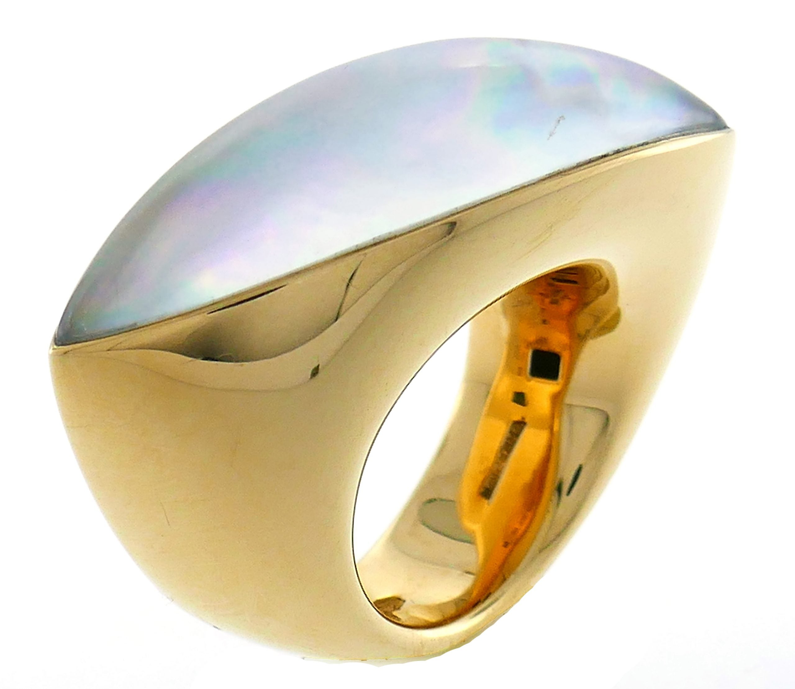 Vhernier Fuseau Yellow Gold Ring with Mother of Pearl and Rock Crystal – Nadine Krakov Collection